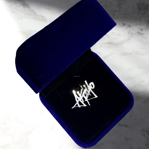 From Architecture to Artistry: Philip Ho's Stunning Calligraphy Jewelr ...